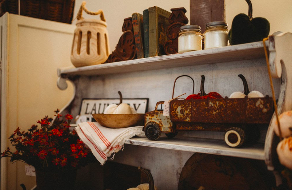 Vintage Home & Garden